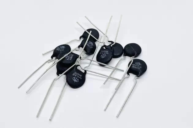 Điện Trở Nhiệt NTC MF72-80D11